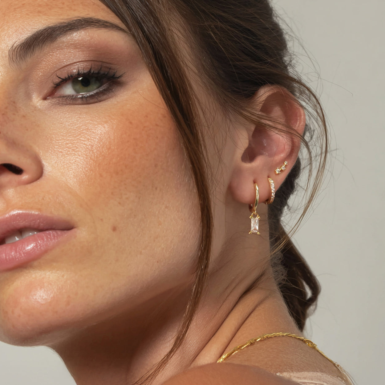 18K Gold Baguette Diamond Chloe Hoop Earring Set – Eyrful Artistry