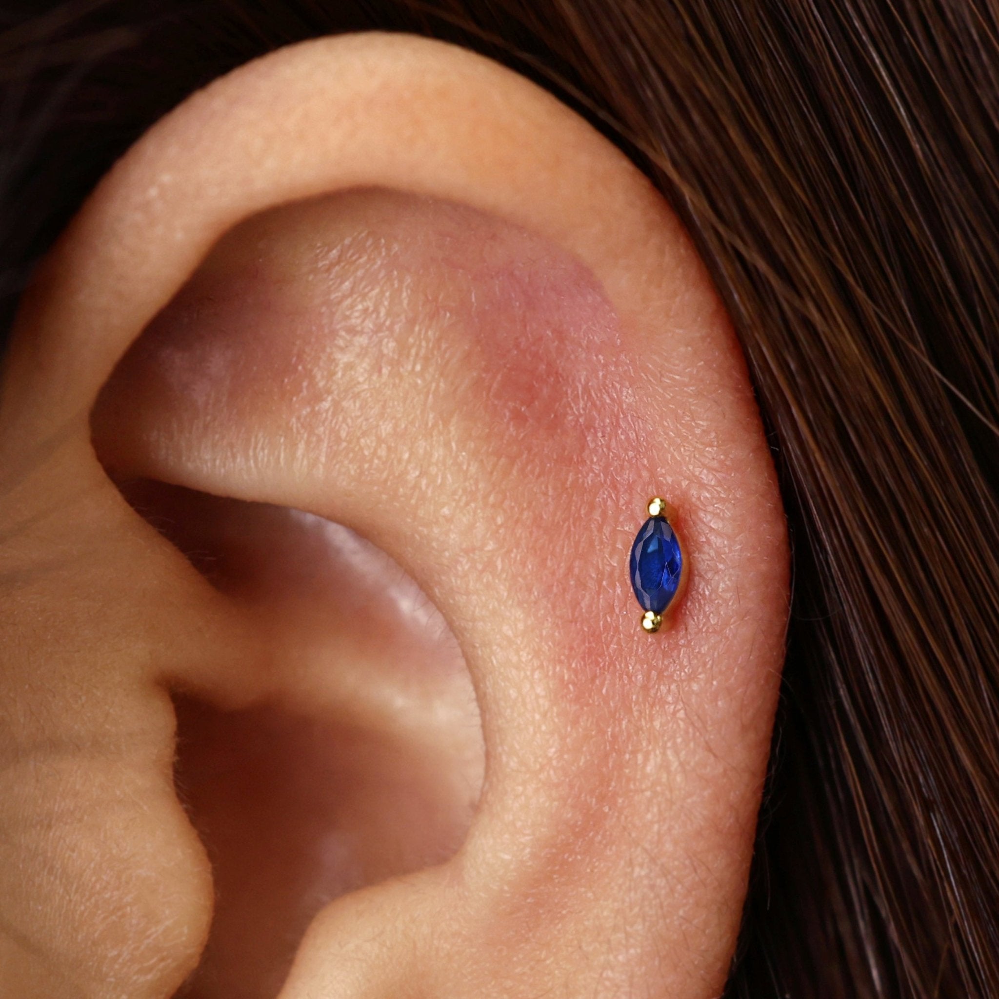 Sapphire Marquise Flat Back Labret – Eyrful Artistry